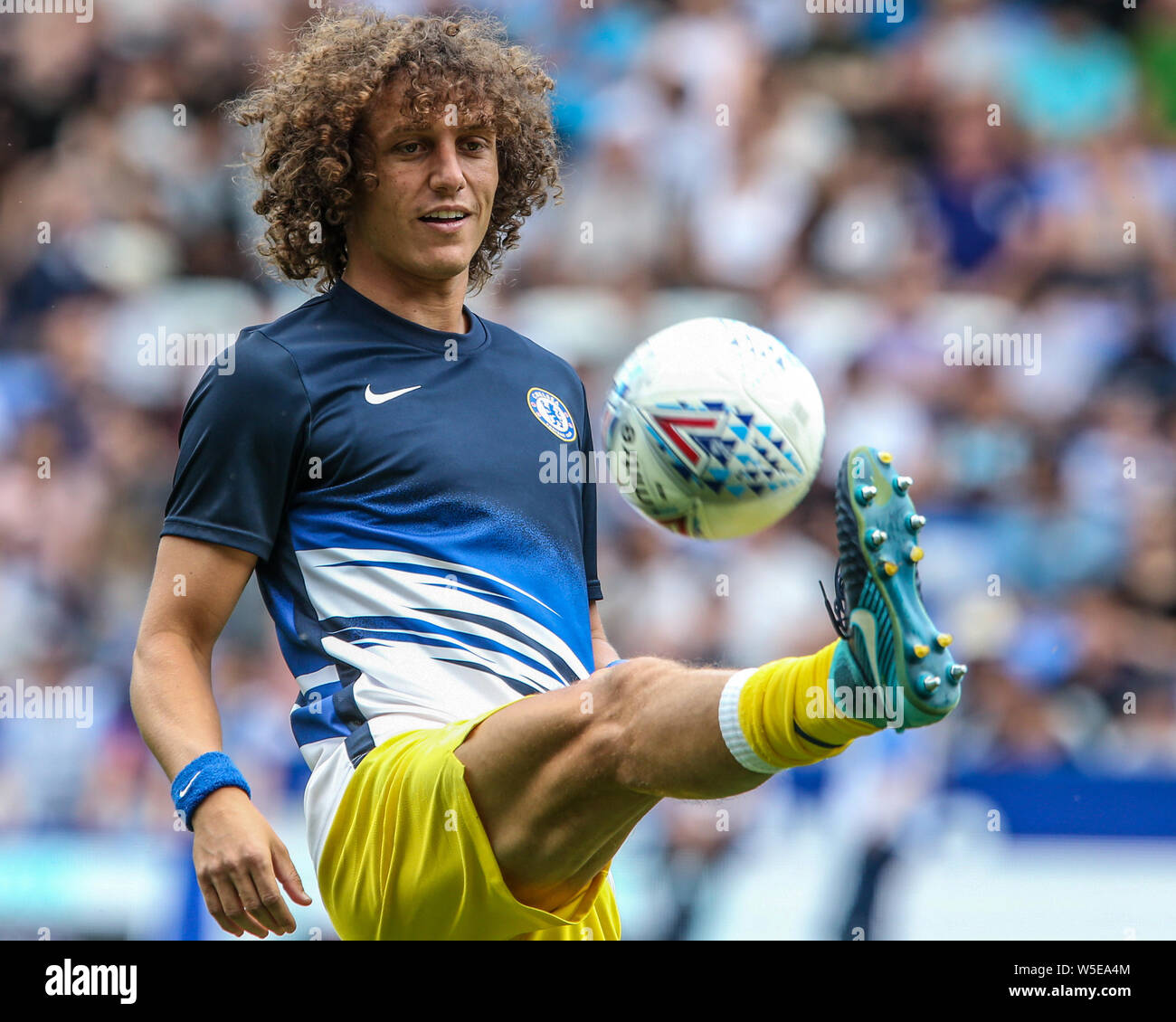 David luis hi-res stock photography and images - Alamy