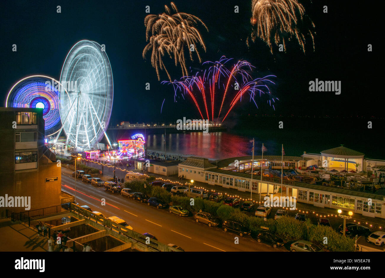 Fireworks display at beach hi-res stock photography and images - Alamy