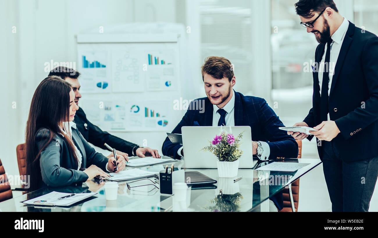 Photo of a diverse staff meeting hi-res stock photography and images ...