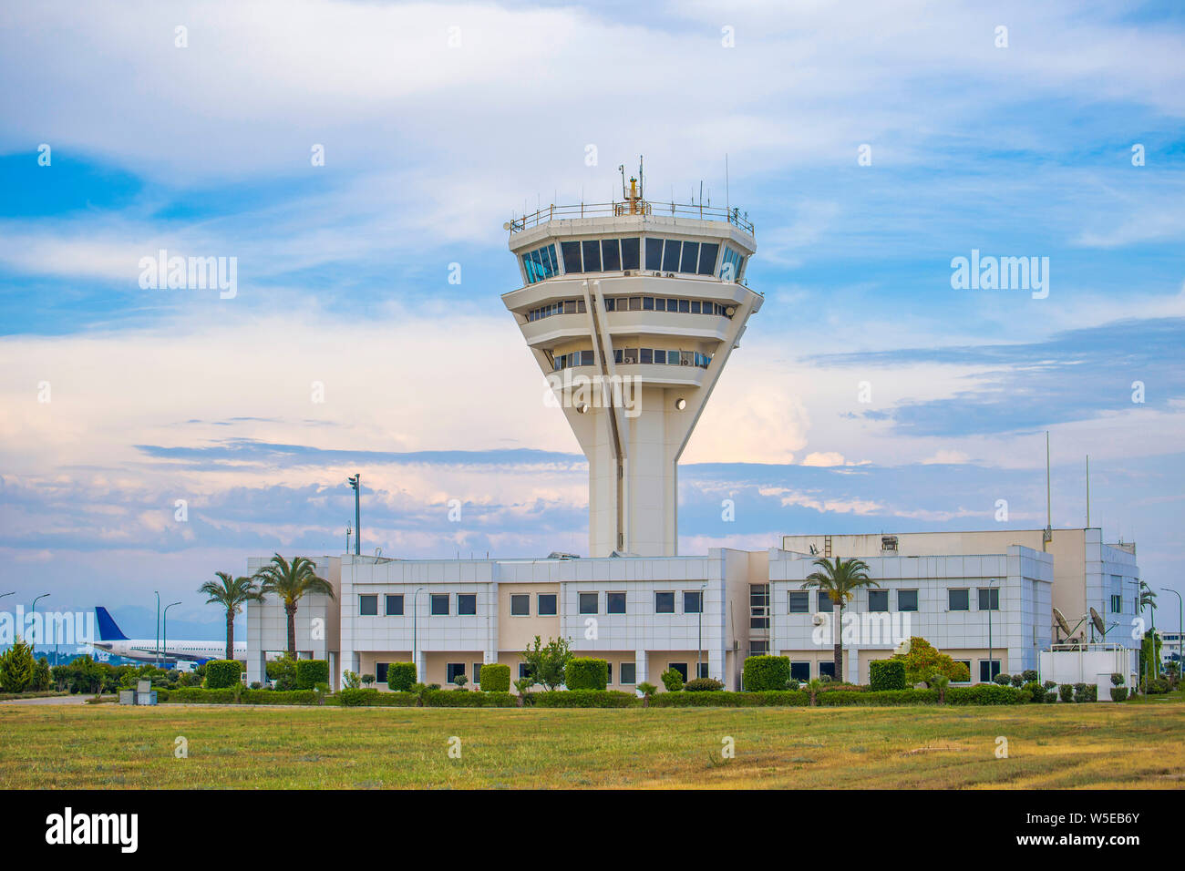 Airfield tower terminal blue sky hi-res stock photography and images ...