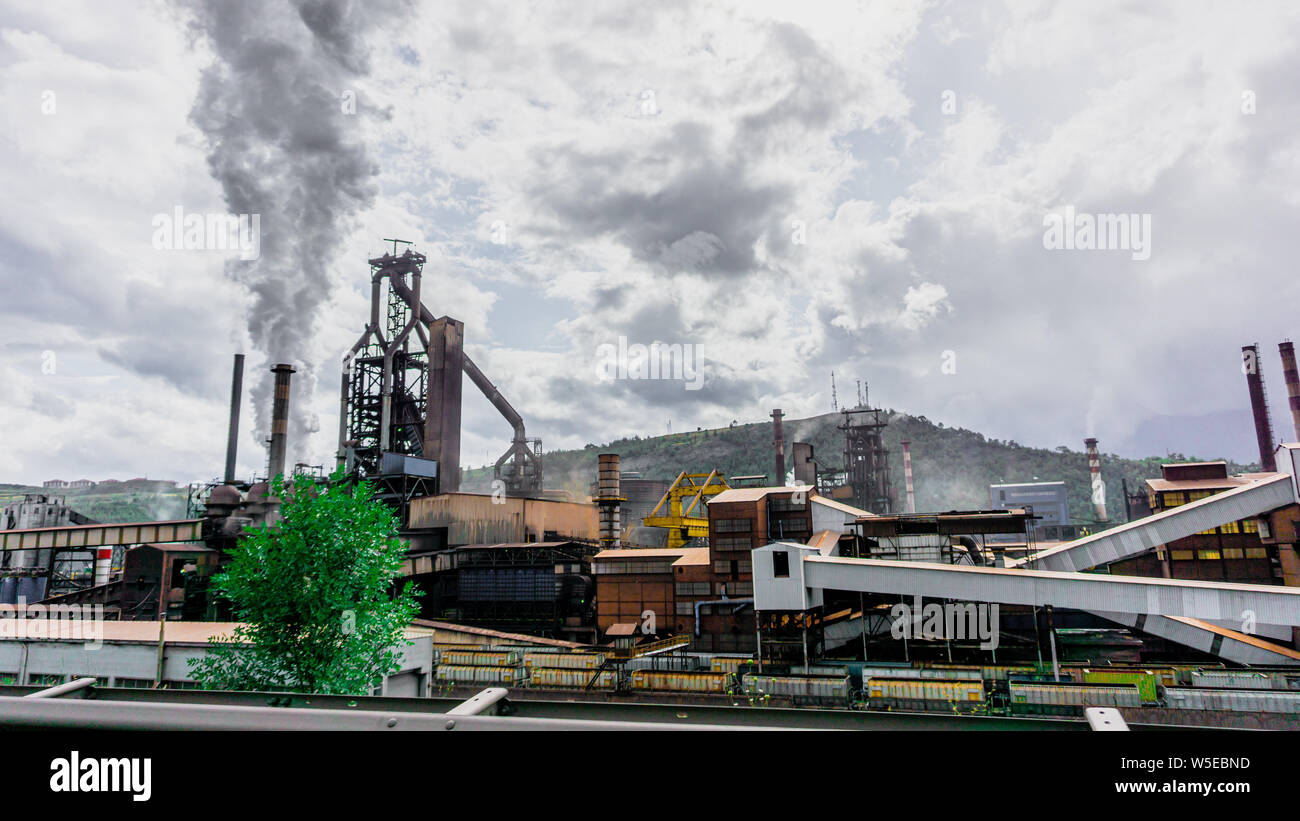 Fire gasholder hi-res stock photography and images - Alamy