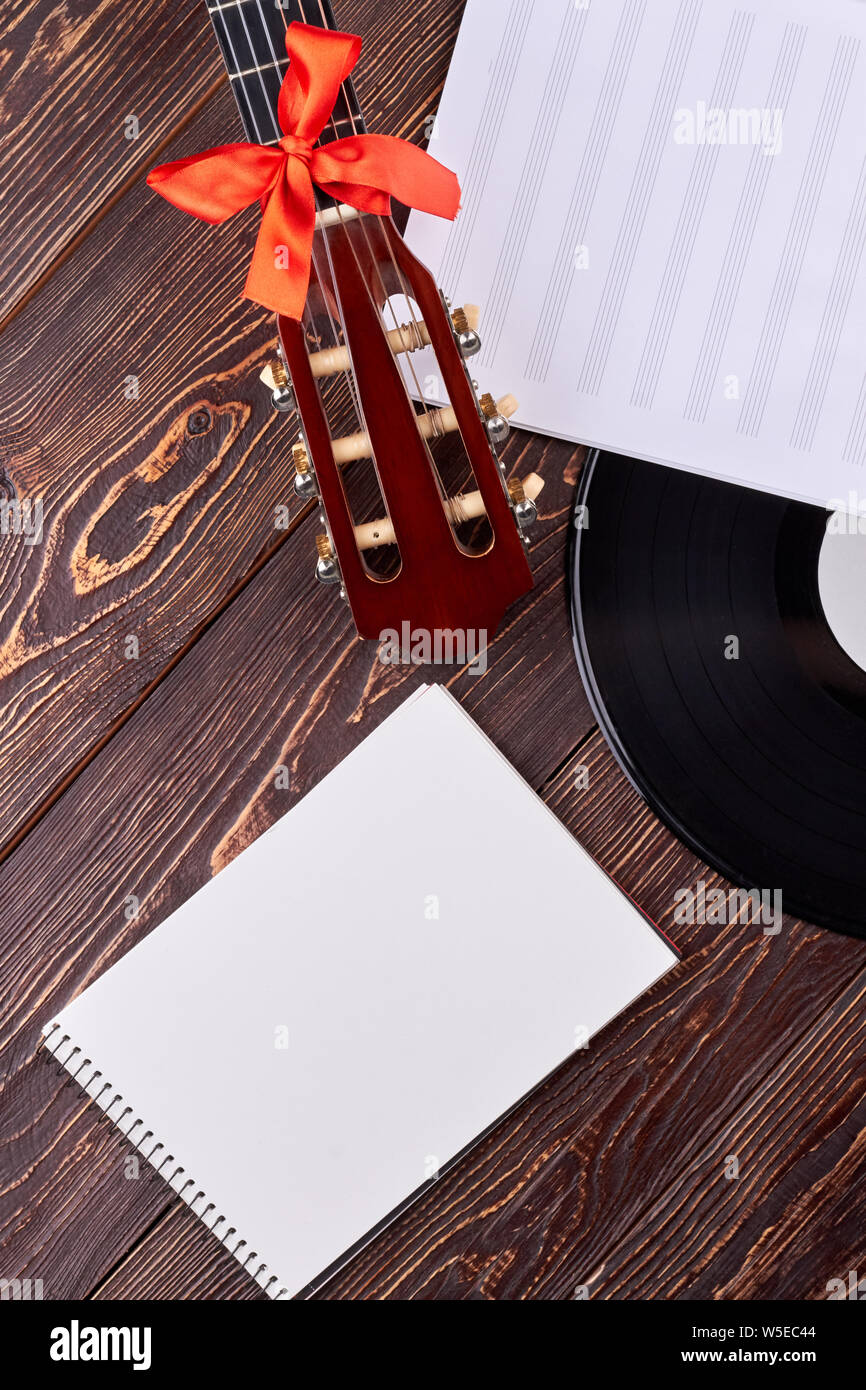 Gramophone head hi-res stock photography and images - Alamy
