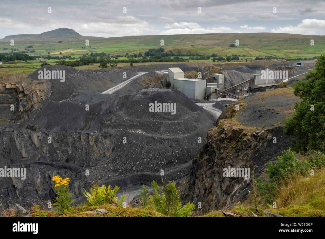 Moughton Scar and Dry Rigg Quarry in Horton in Ribblesdale in the ...