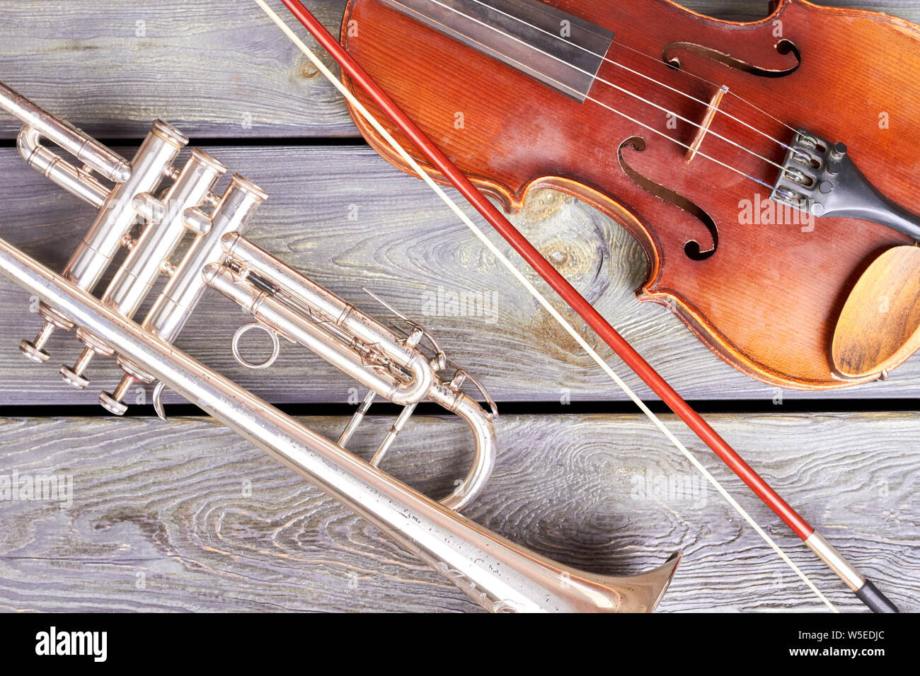 Musical instuments hi-res stock photography and images - Alamy