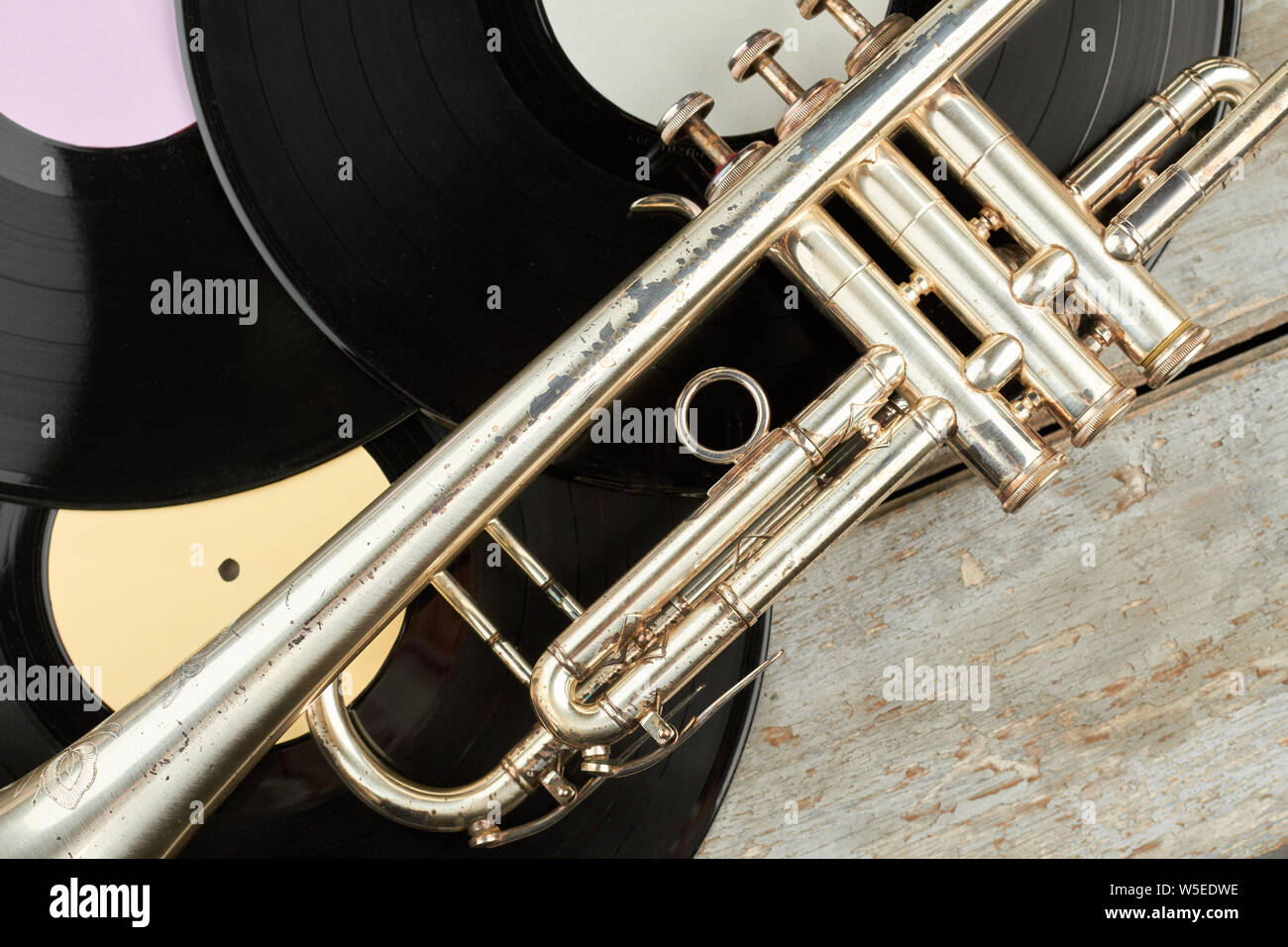Trumpet media hi-res stock photography and images - Alamy