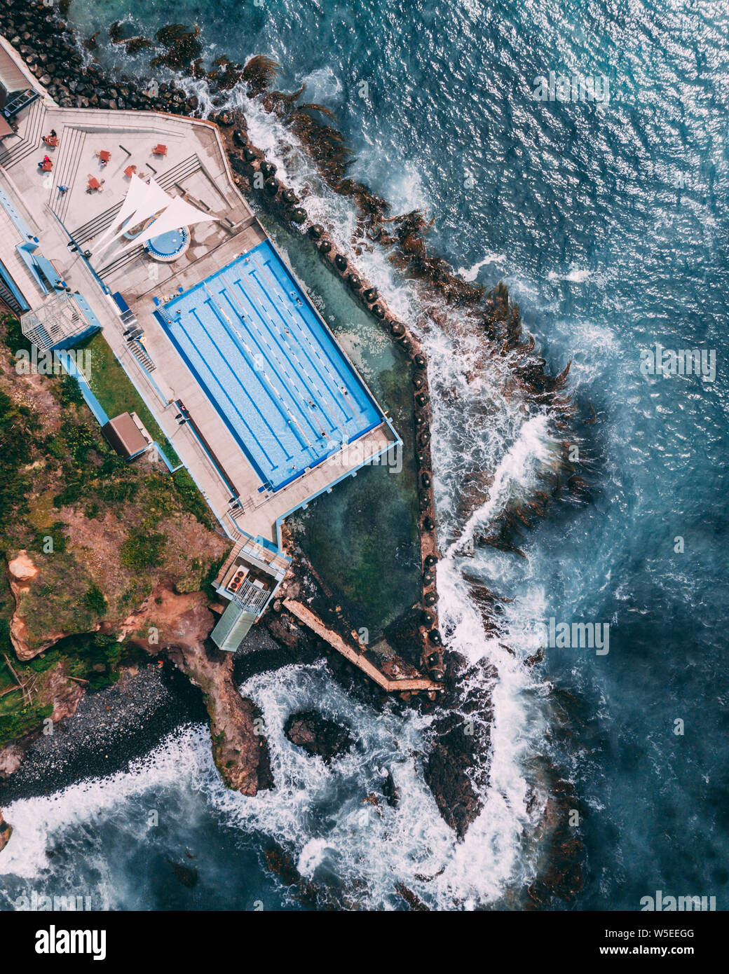 Pool from above hi-res stock photography and images - Alamy