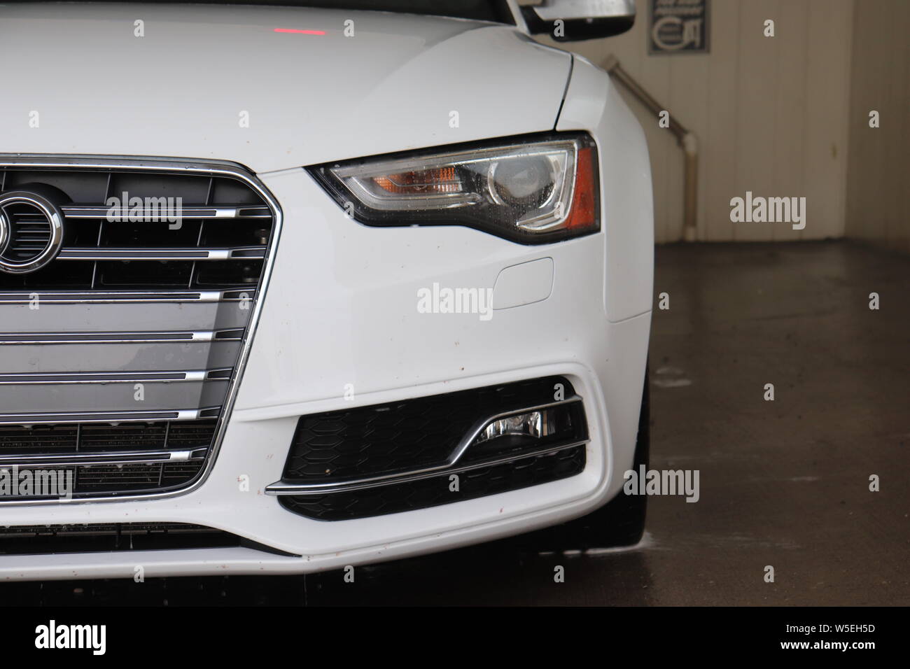 Audi S5 Front End Stock Photo - Alamy