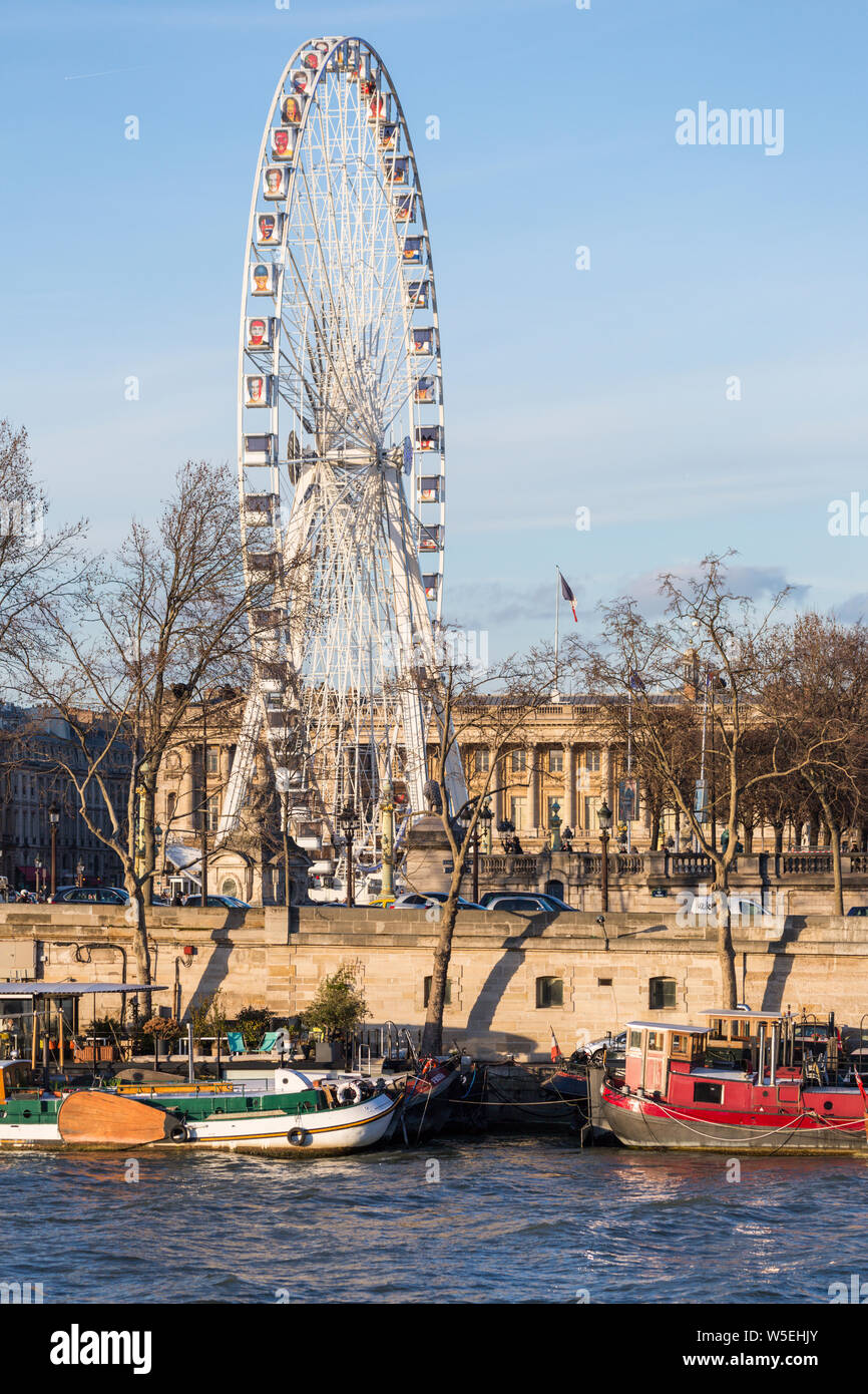 The Paris Wheel (Roue de Paris) from across the Seine, Paris, France ...