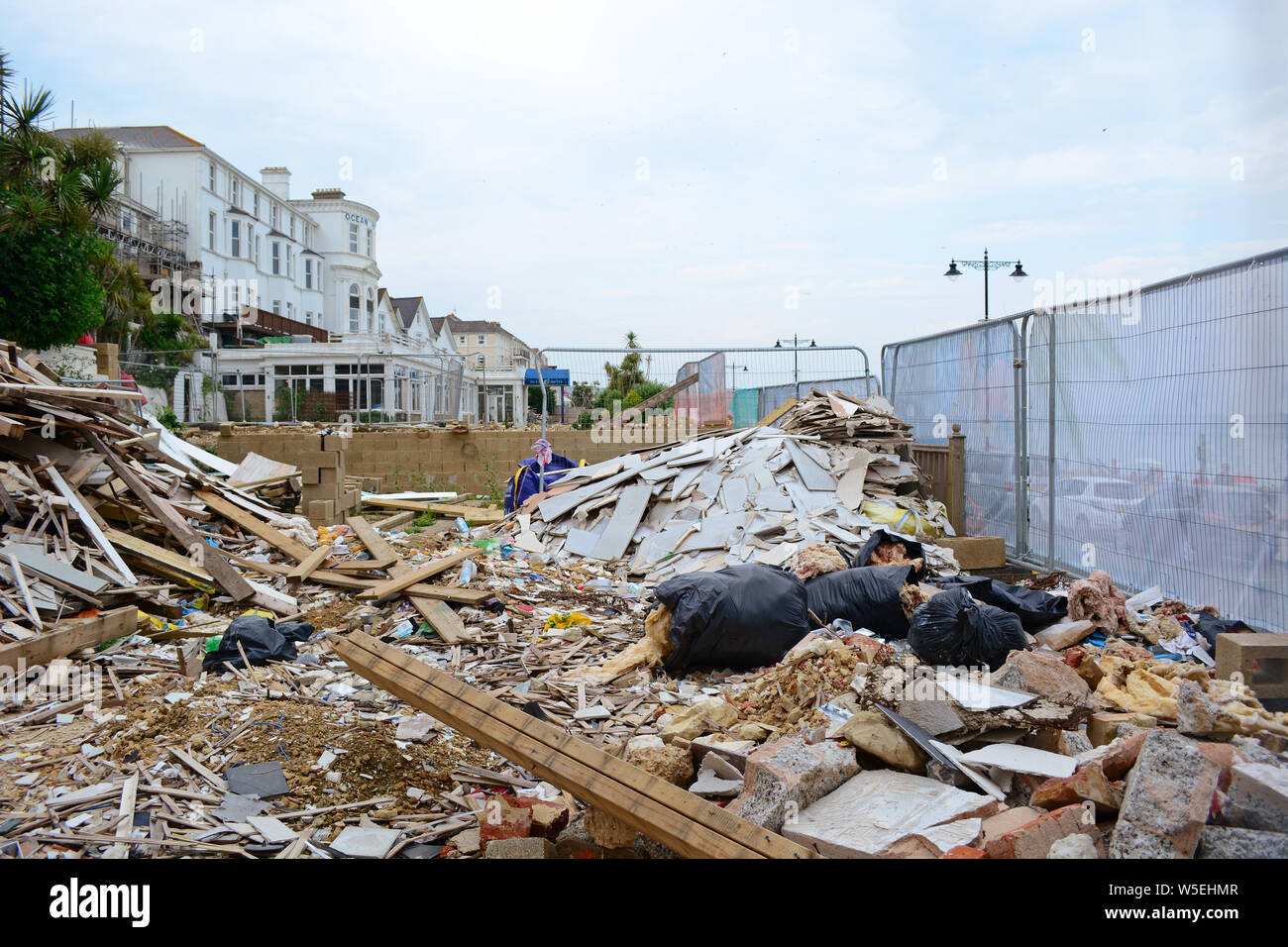 Bad condition construction site outside hi-res stock photography and ...