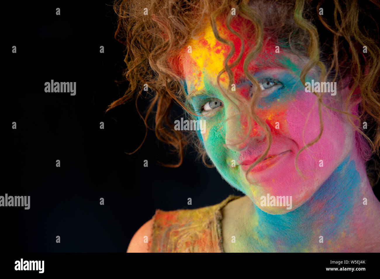 Indian colored powder hi-res stock photography and images - Alamy
