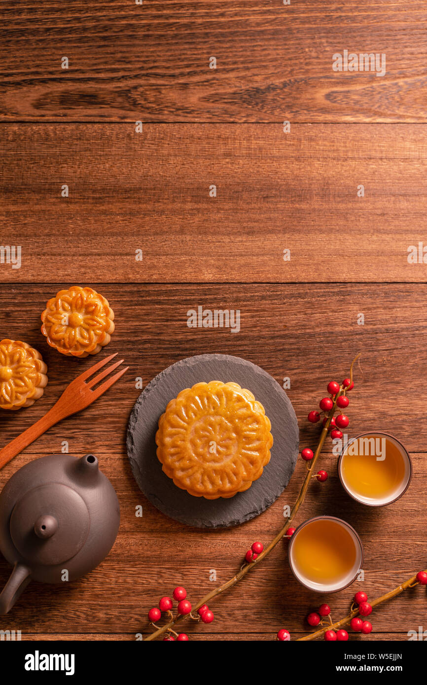 Moon cake Mooncake table setting - Chinese traditional pastry with tea ...