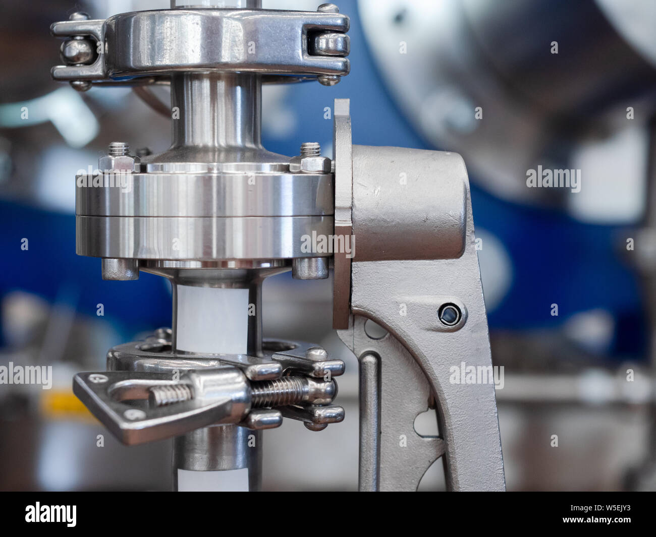 Stainless steel pipe hi-res stock photography and images - Alamy