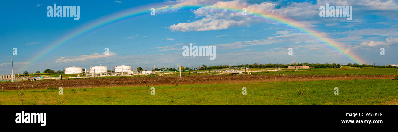 American Shale Gas - Drilling Rig Stock Photo - Alamy