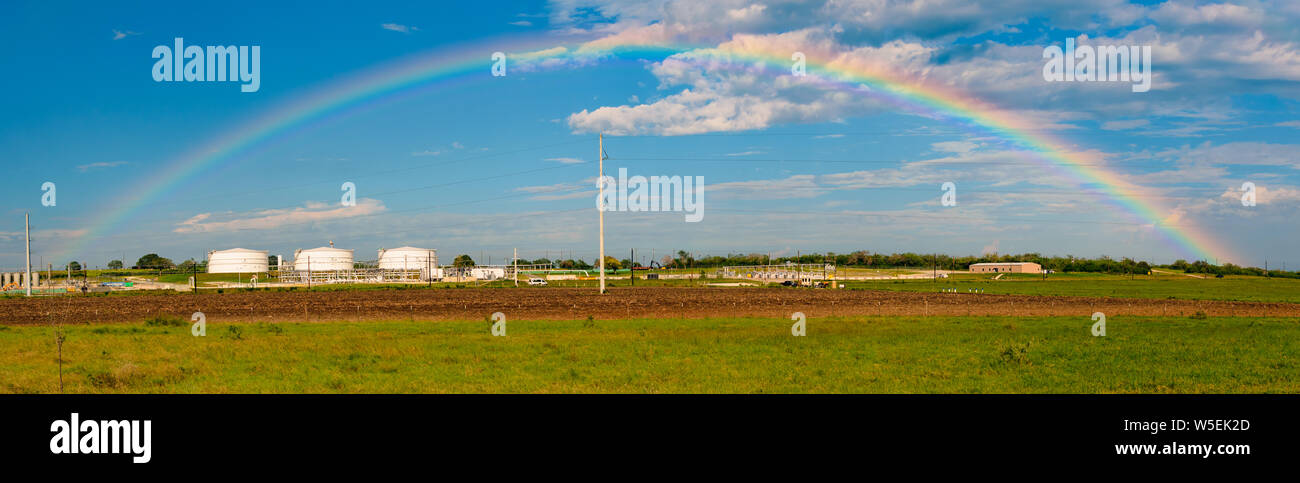 American Shale Gas - Drilling Rig Stock Photo - Alamy