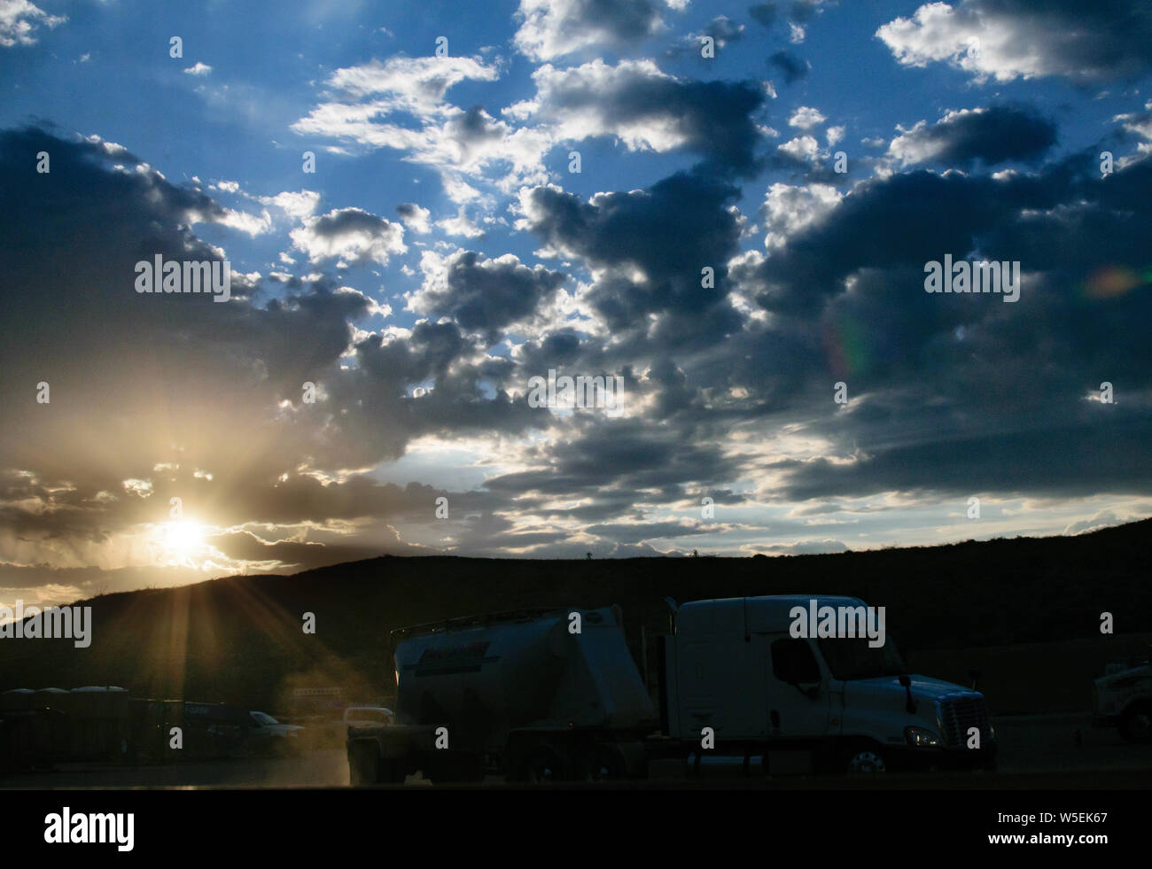 American Shale Gas - Drilling Rig Stock Photo - Alamy
