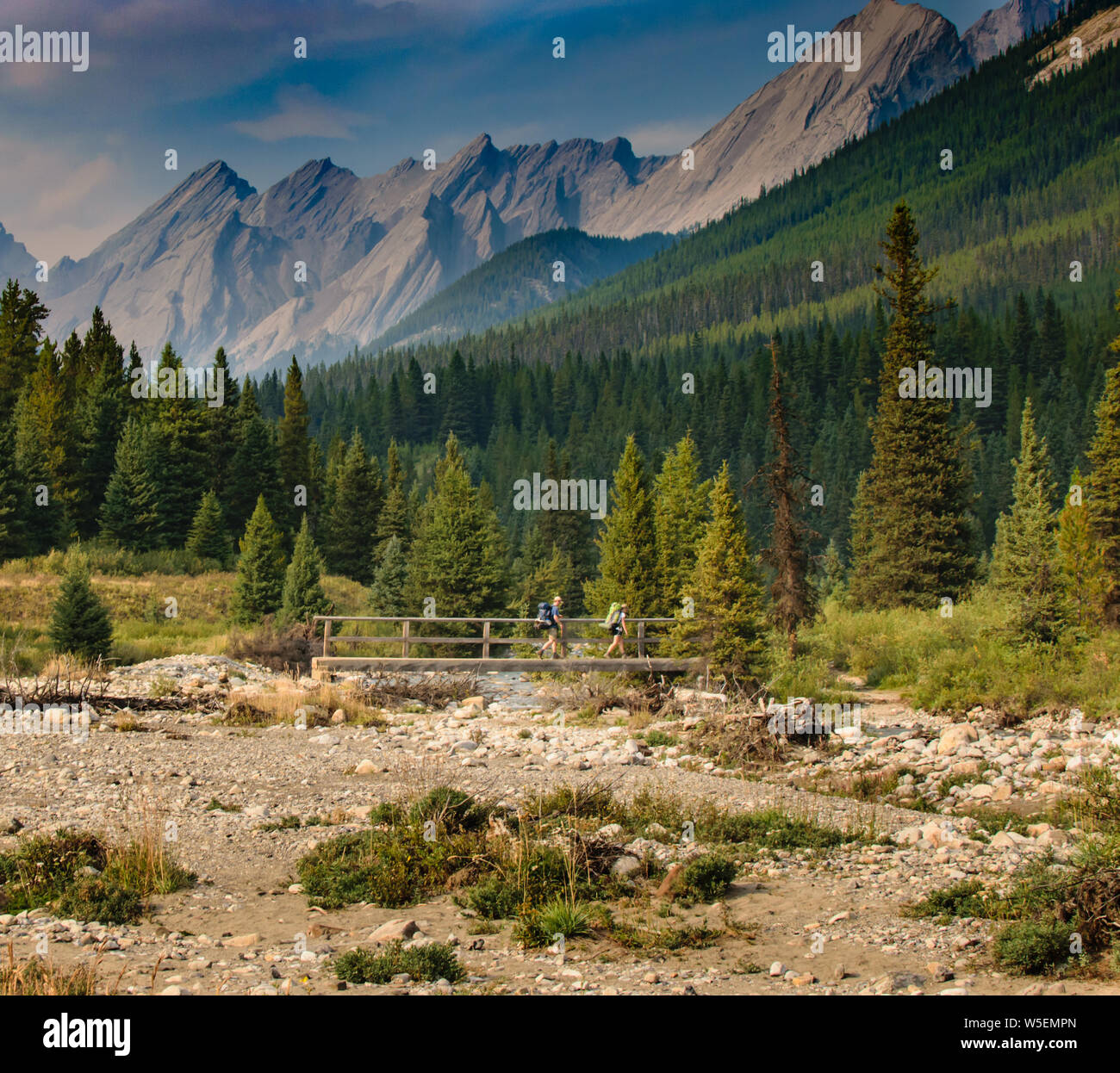 Banff wilderness hi-res stock photography and images - Alamy