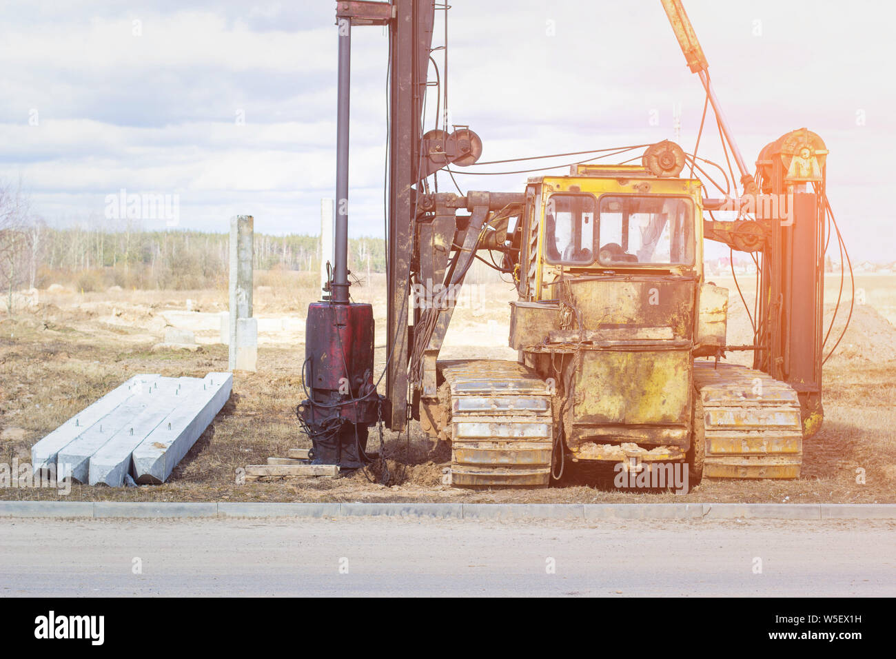 Construction and construction of the foundation on reinforced concrete ...