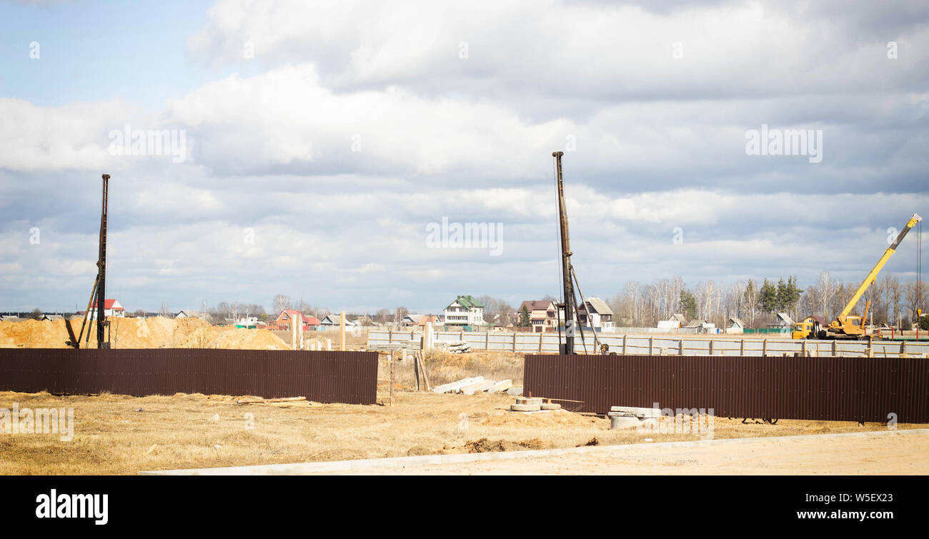 Construction and construction of the foundation on reinforced concrete ...