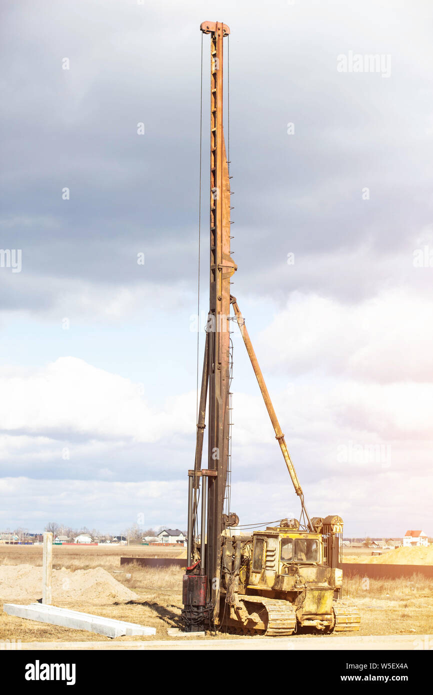 Construction and construction of the foundation on reinforced concrete ...