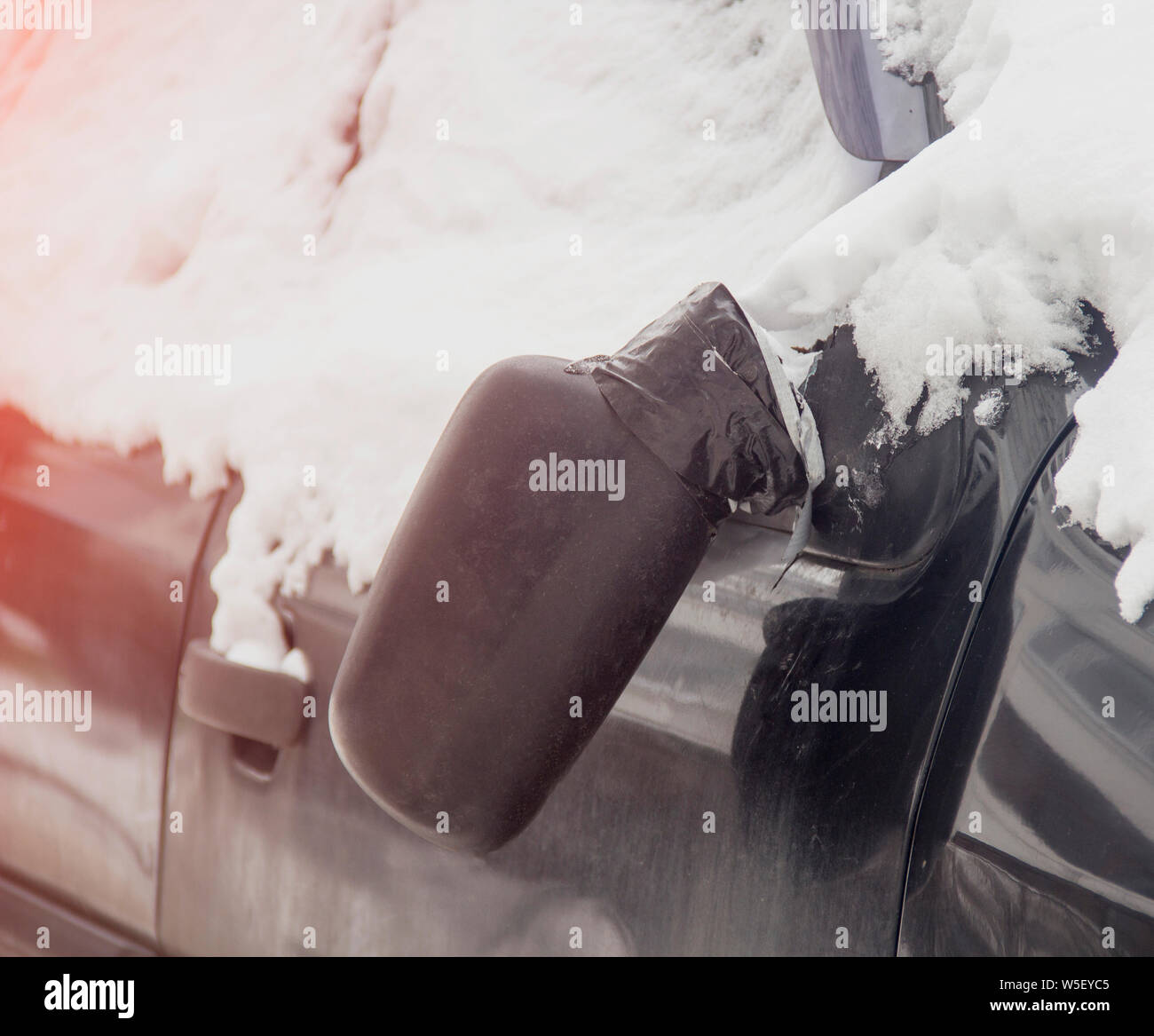 Broken car side view mirror hi-res stock photography and images - Alamy