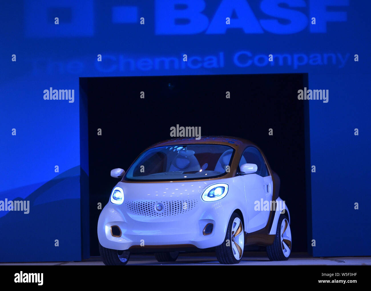 Forvision hi-res stock photography and images - Alamy