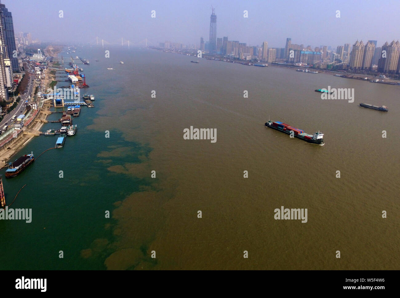 The sandy Yangtze River meets the clean Hanjiang River at the Dragon ...