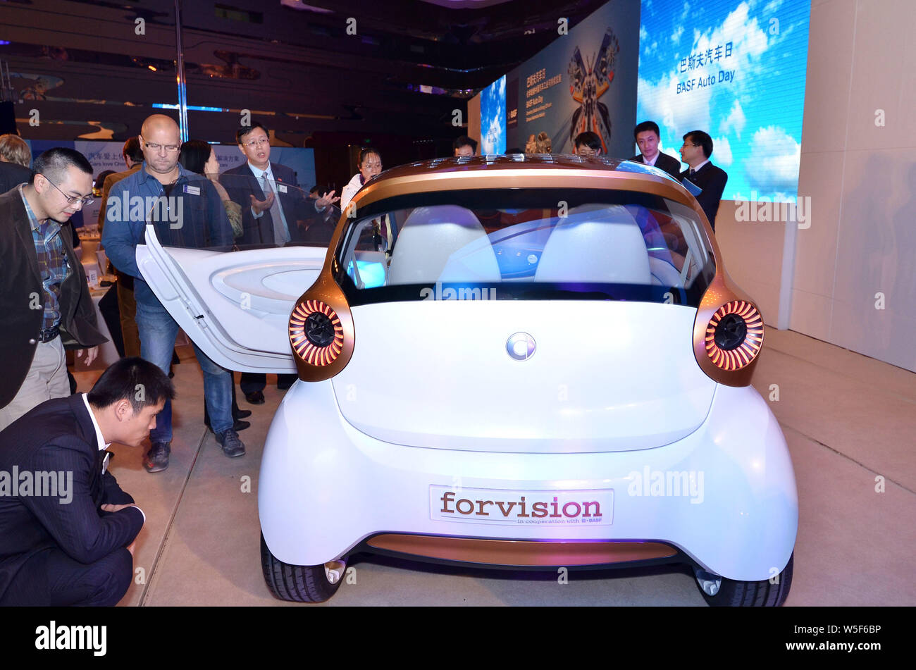 --FILE--A Smart Forvision concept car developed by Daimler and BASF is ...