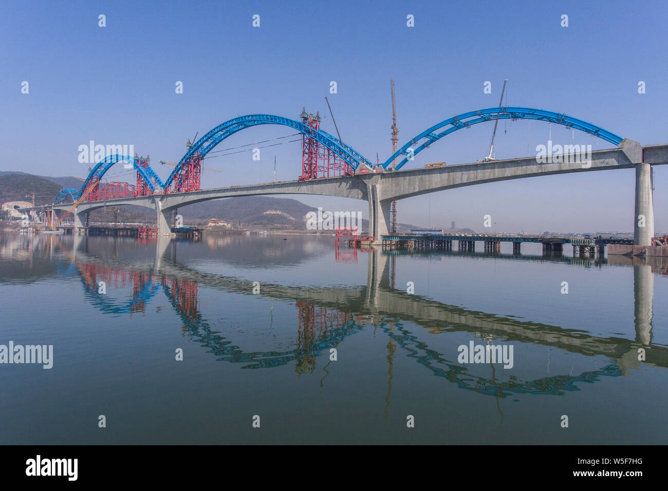 The main structure of Cuijiaying Hanjiang River Bridge on the Wuhan ...