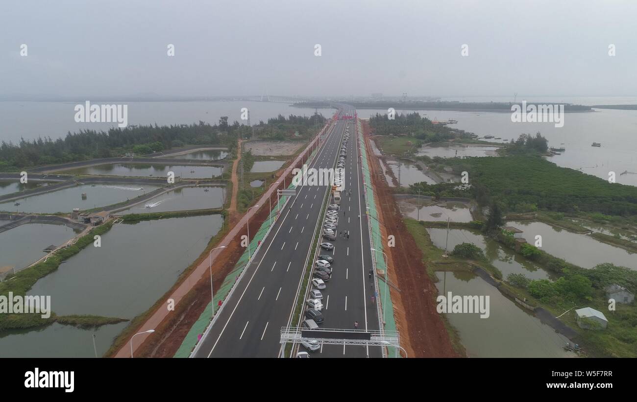 The Haiwen Bridge, China's first cross-sea bridge crossing active ...