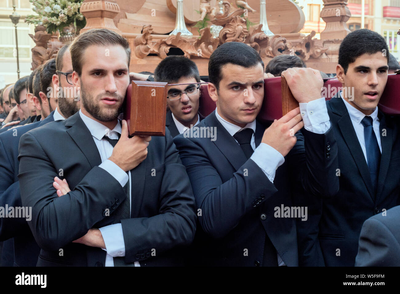 Spain religion christianity catholicism tradition traditional catholic ...