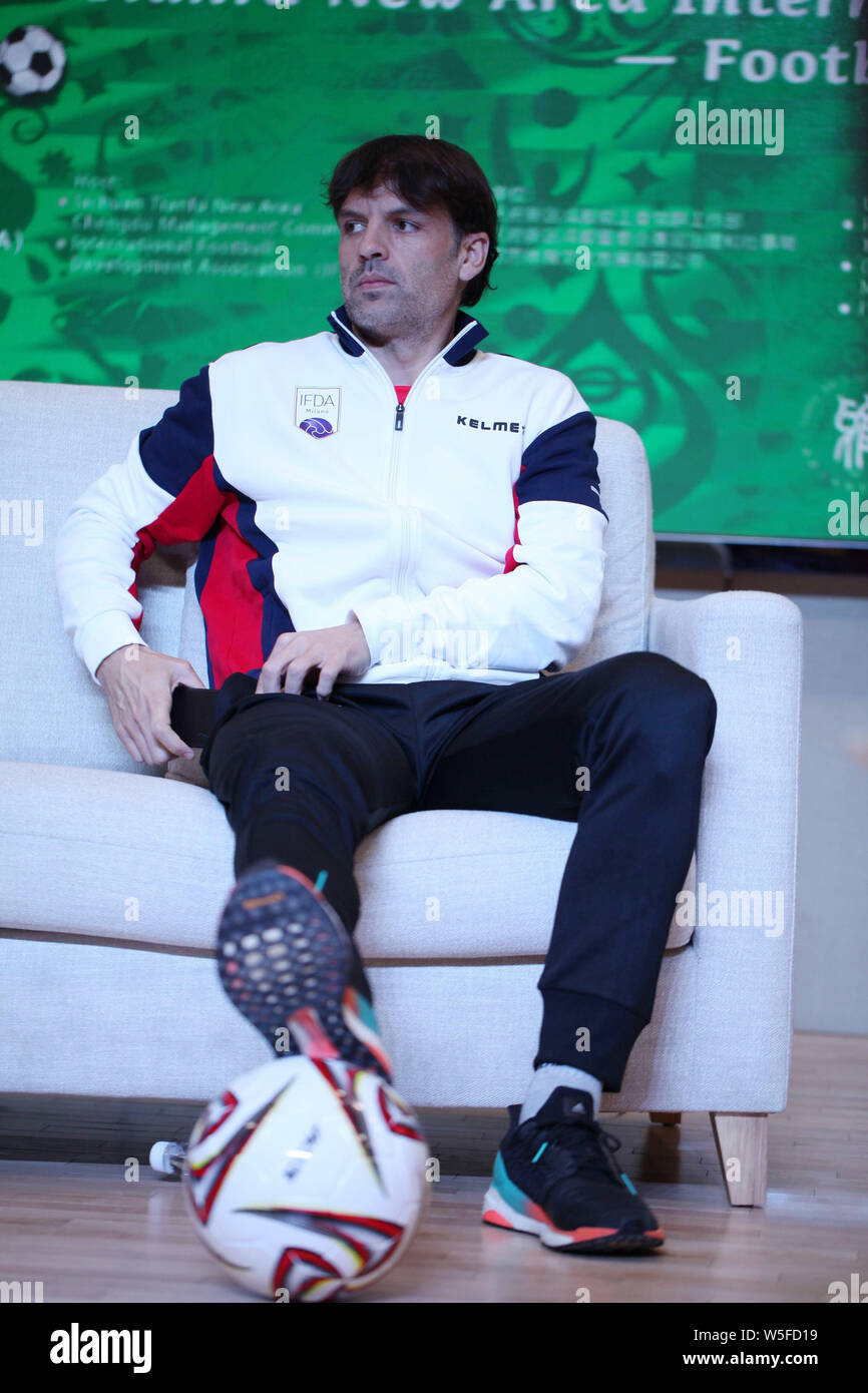 Fernando morientes world cup hi-res stock photography and images - Alamy