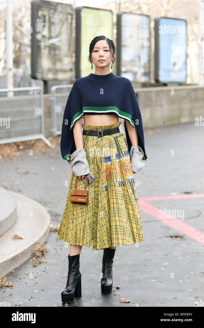 Paris Fashion Week Womenswear Fall/Winter 2019/2020 street snap in ...