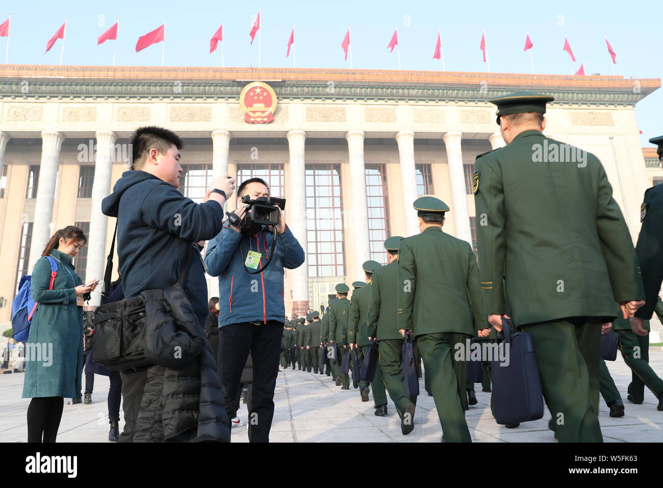 Chinese PLA (Peoples Liberation Army) soldiers arrive at the Great Hall ...