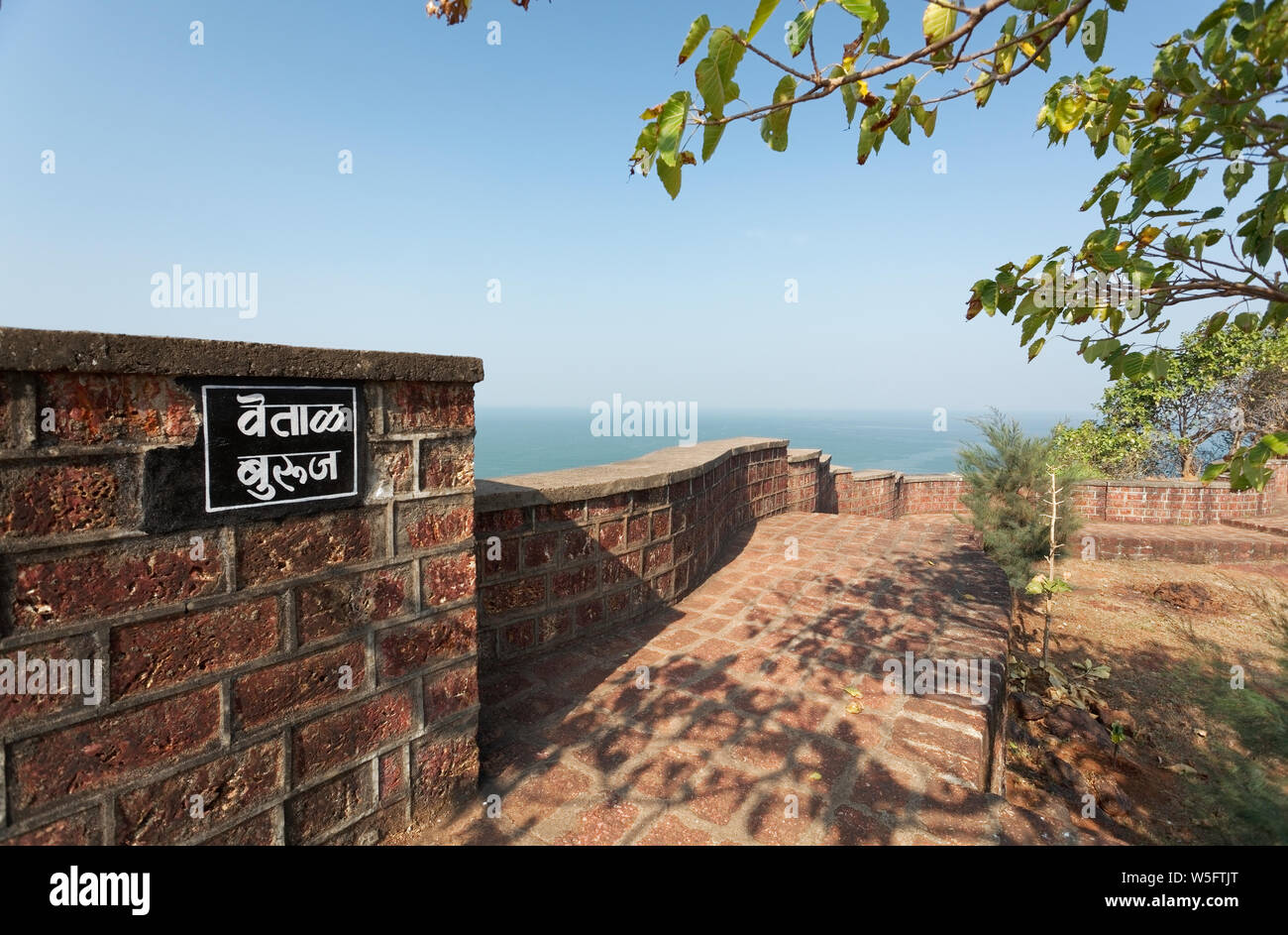 Southeast coast stone facade hi-res stock photography and images - Alamy