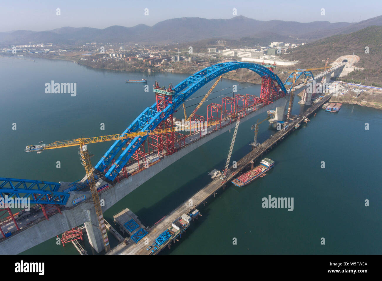Cuijiaying hanjiang river bridge hi-res stock photography and images ...
