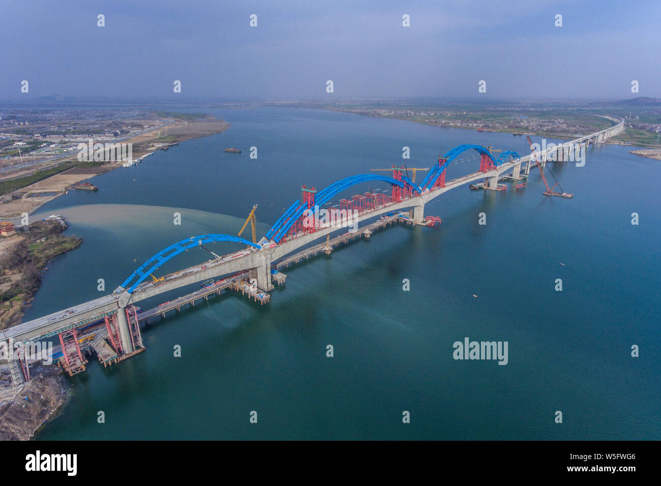 The main structure of Cuijiaying Hanjiang River Bridge on the Wuhan ...