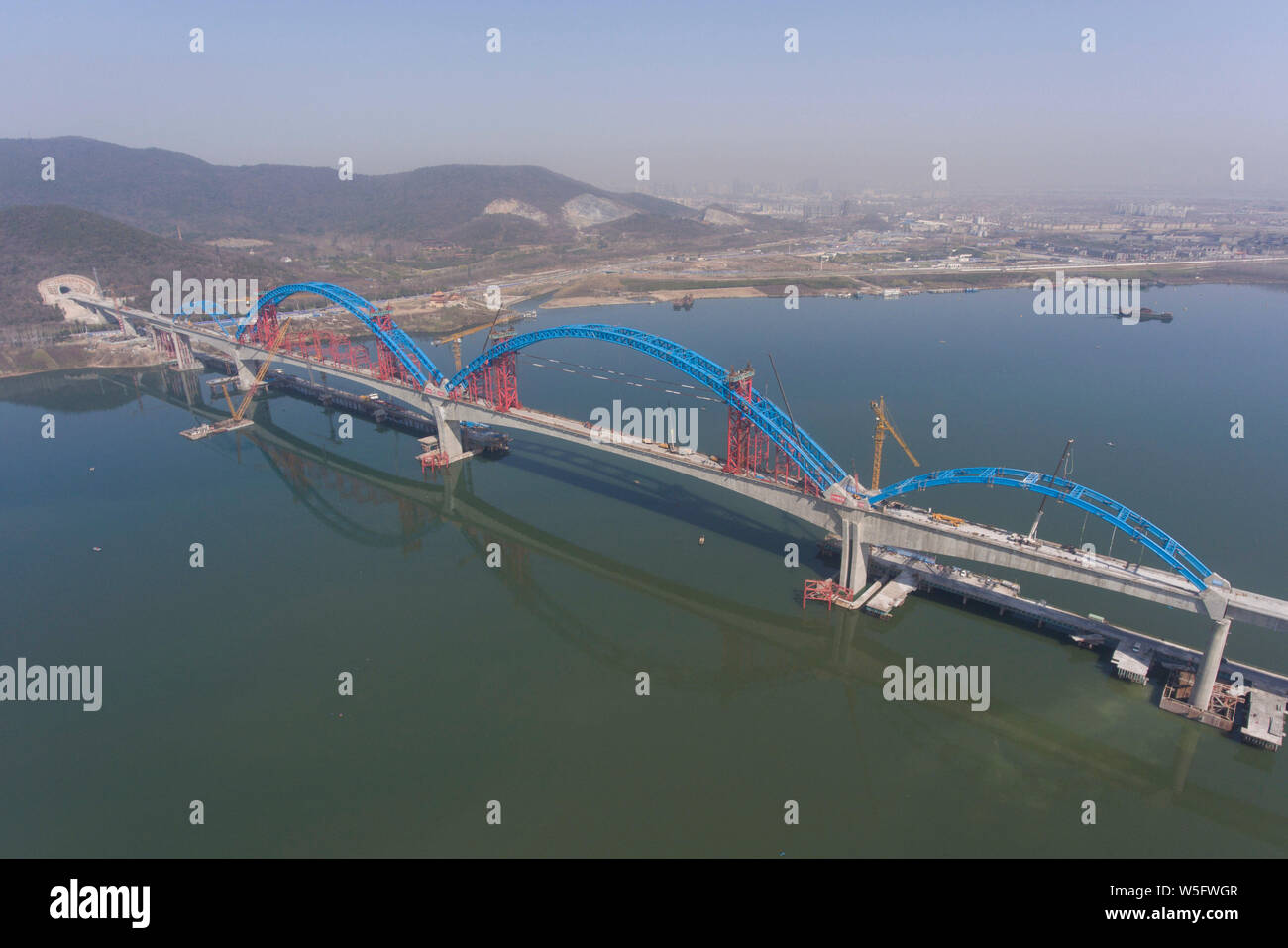 Cuijiaying hanjiang river bridge hi-res stock photography and images ...