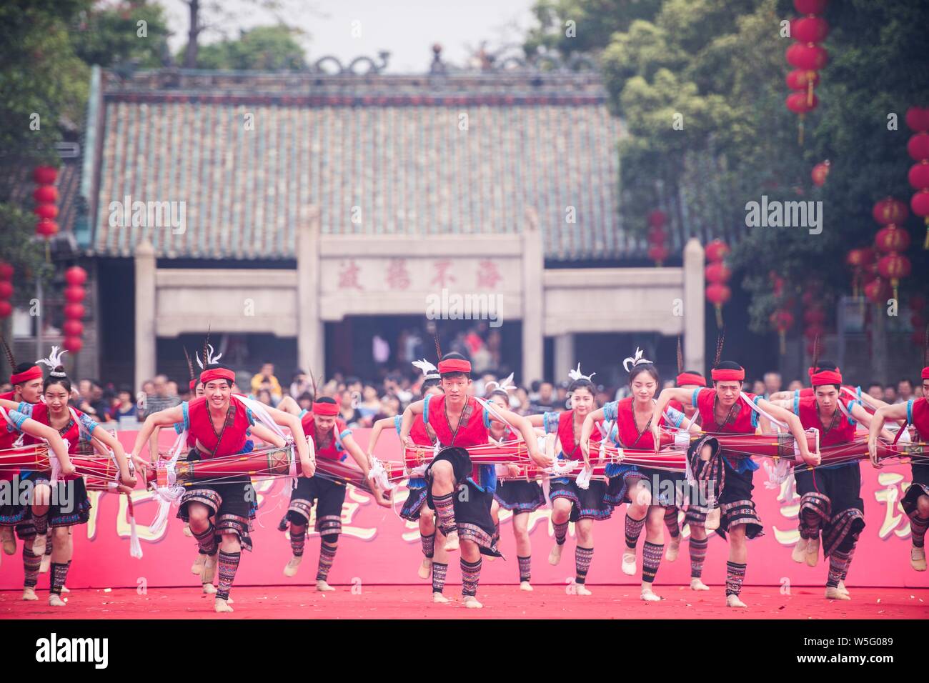 People attend the opening ceremony of the Boluo Dan Temple Fair ...