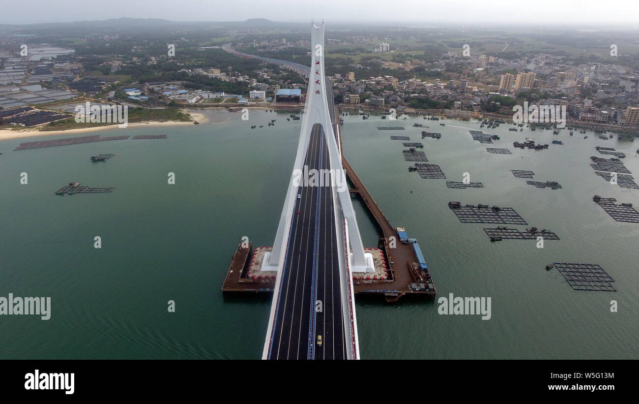 The Haiwen Bridge, China's first cross-sea bridge crossing active ...