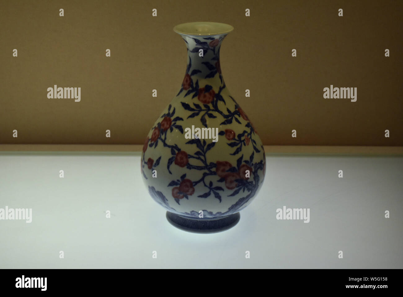 Porcelains are on display at the "Ancient Chinese Porcelain Art ...