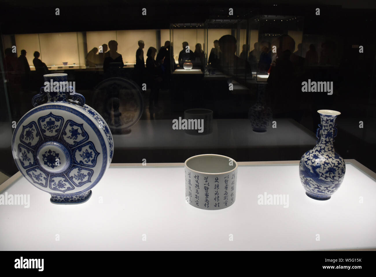 Porcelains are on display at the "Ancient Chinese Porcelain Art ...