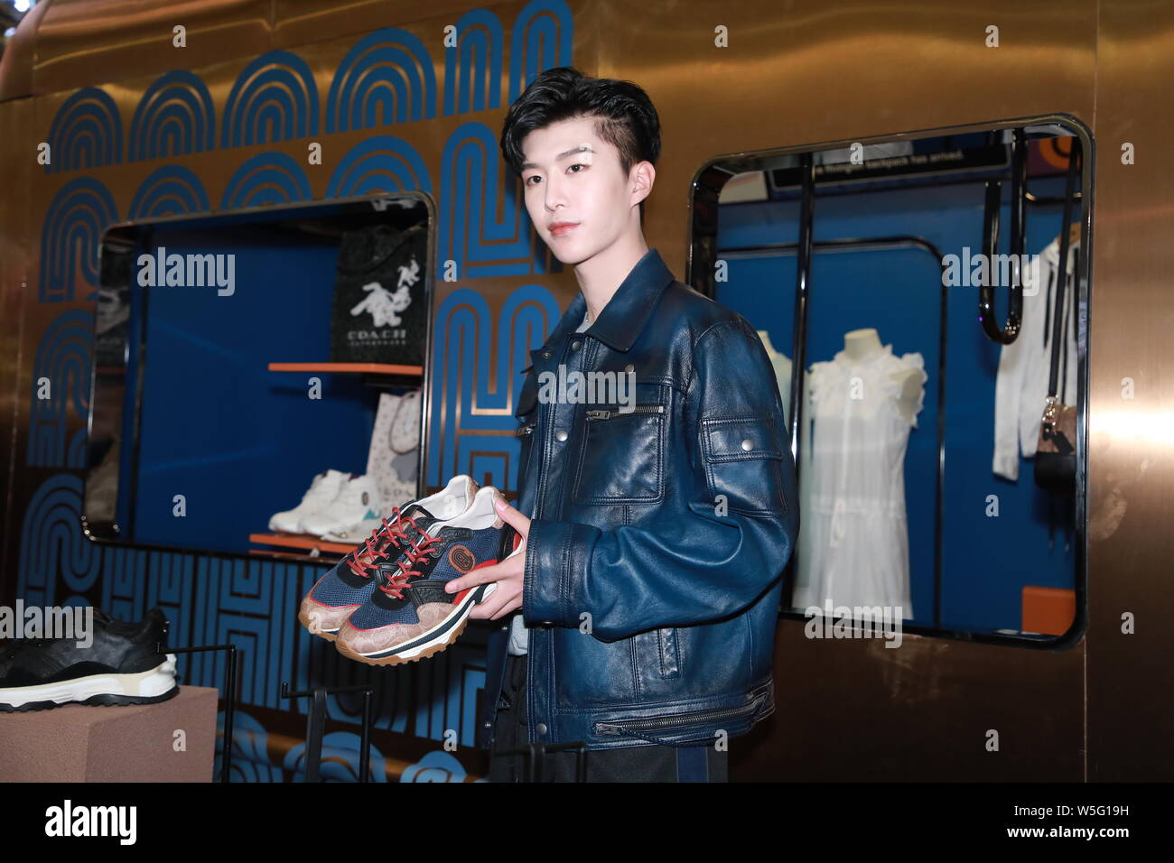 Chinese singer Fan Chengcheng, the younger brother of actress Fan ...