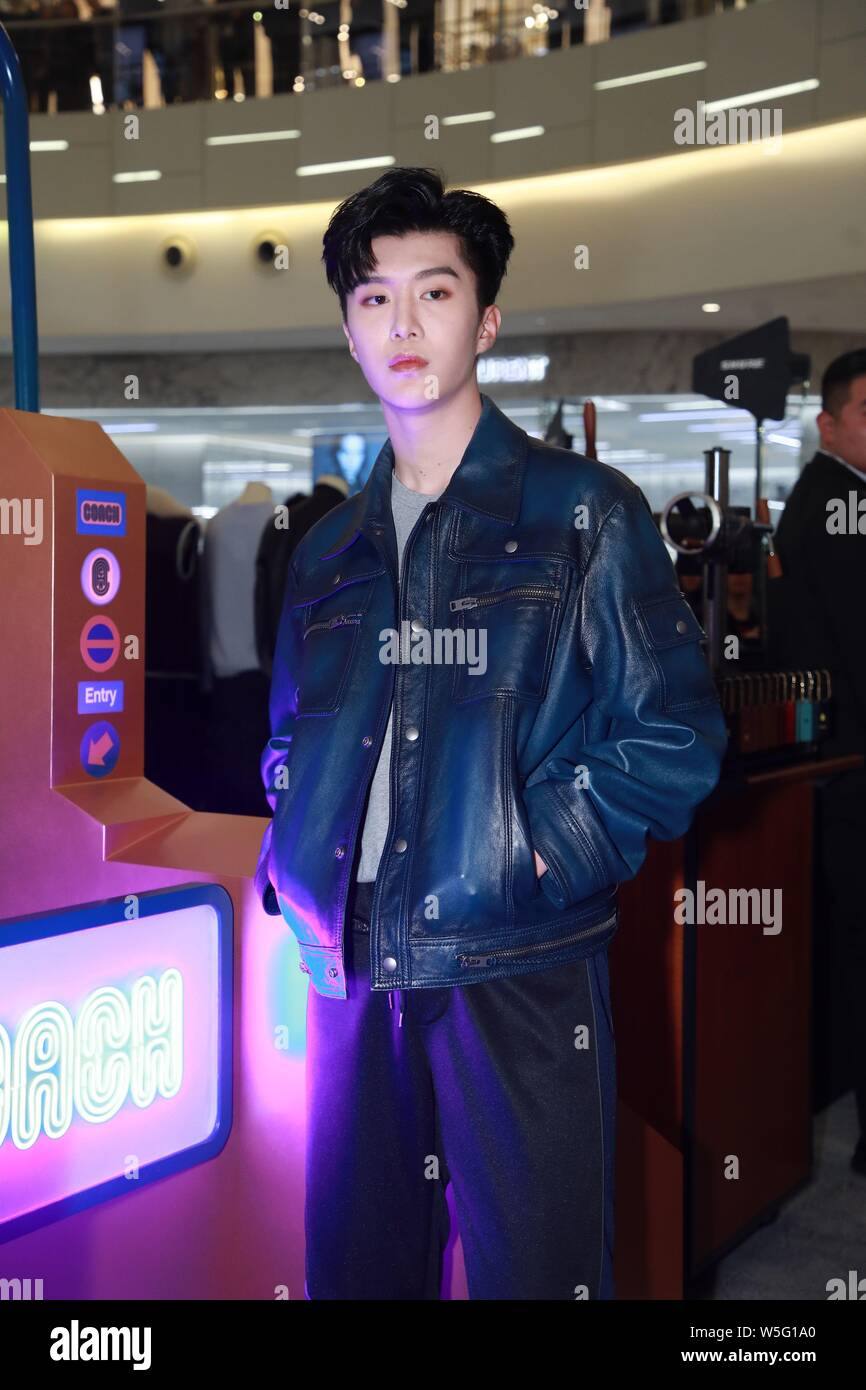 Chinese singer Fan Chengcheng, the younger brother of actress Fan ...