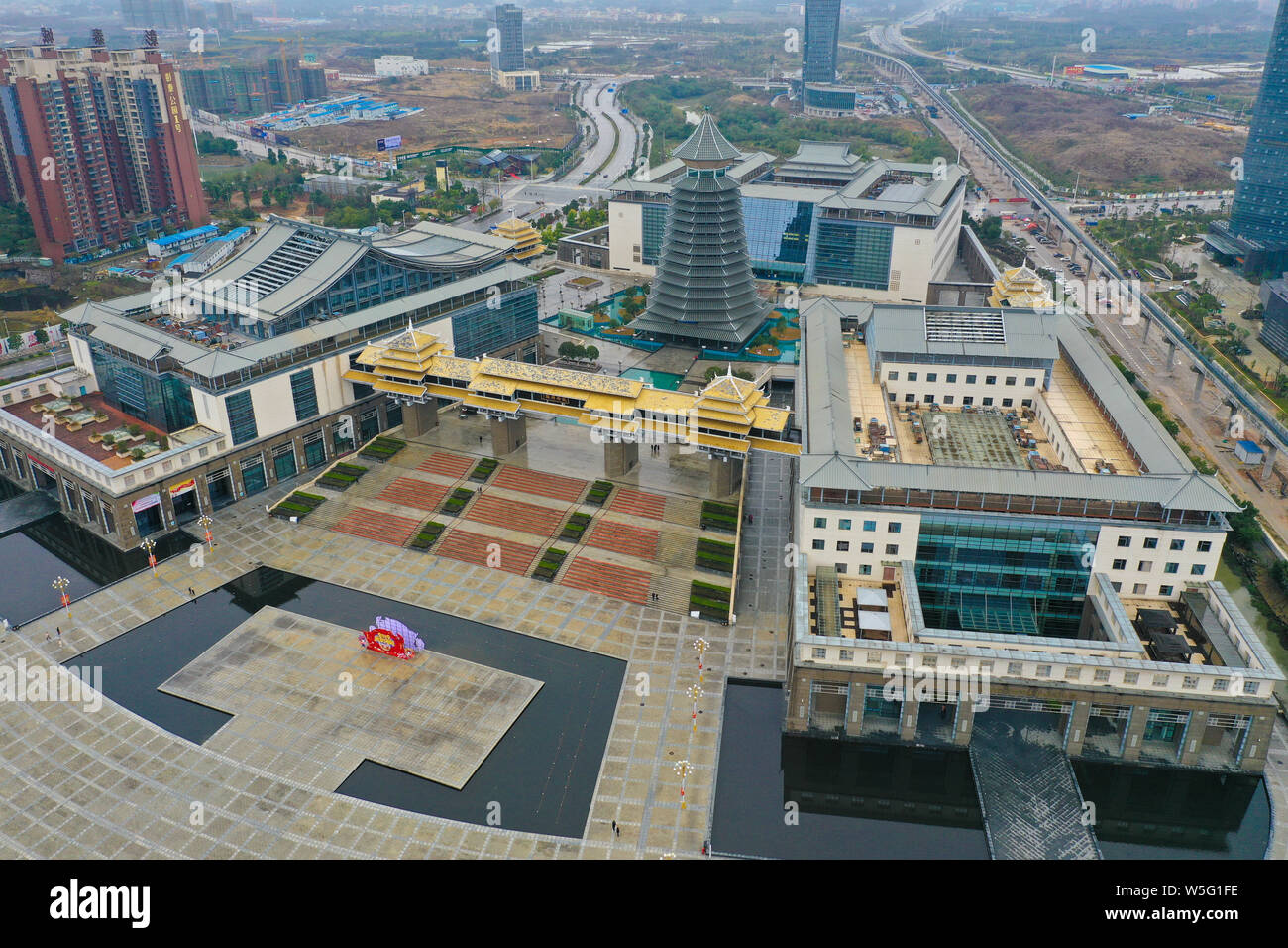 View of a wind and rain bridge linking two buildings in Guilin city ...