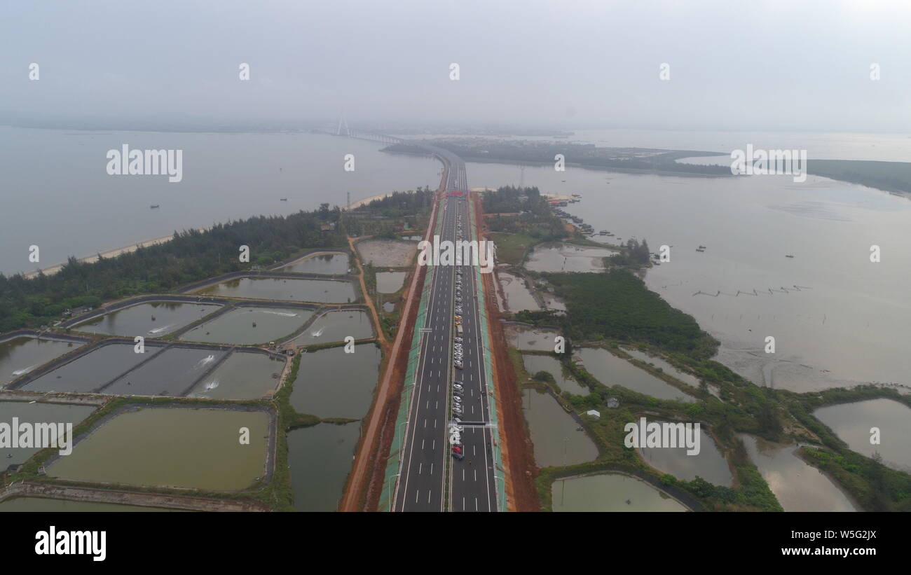 The Haiwen Bridge, China's first cross-sea bridge crossing active ...