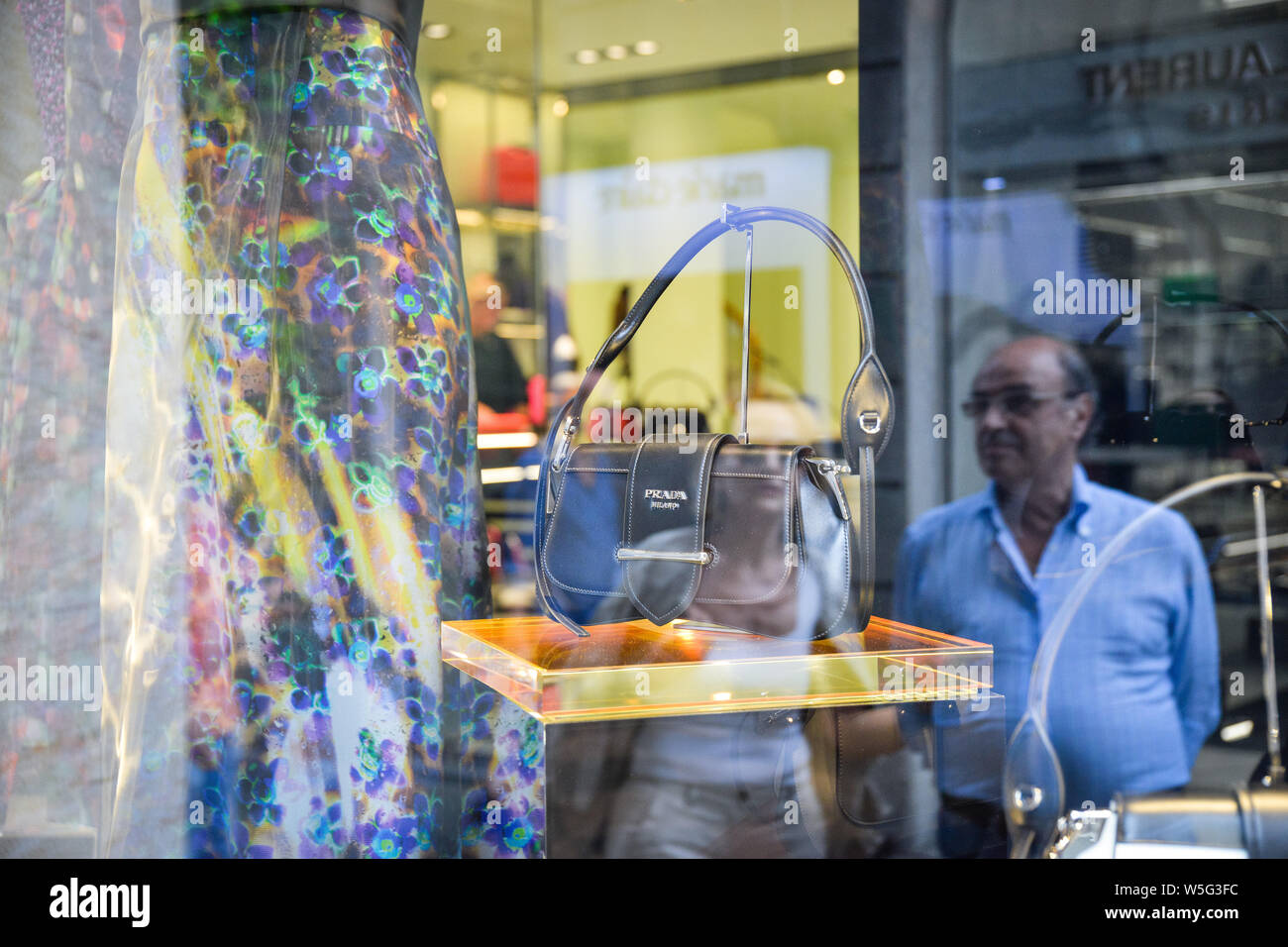 Prada milano logo hi-res stock photography and images - Alamy