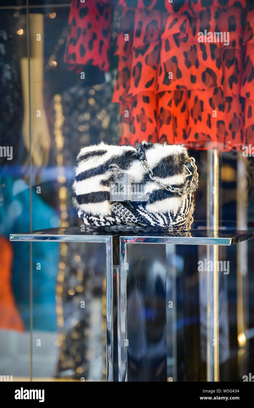 Tom ford store hi-res stock photography and images - Alamy