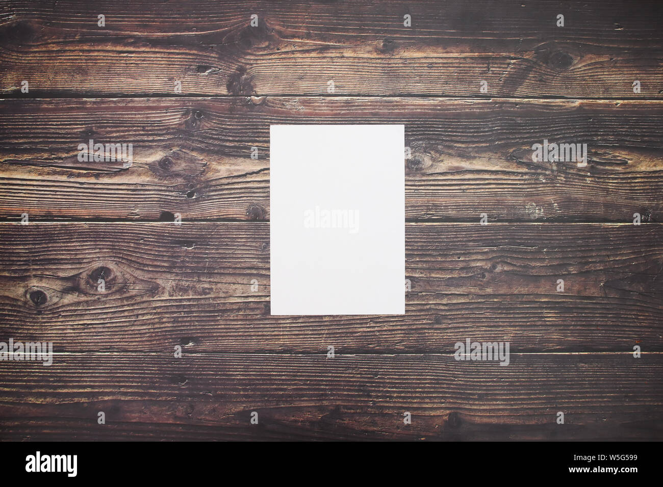 Writing on grey paper hi-res stock photography and images - Alamy