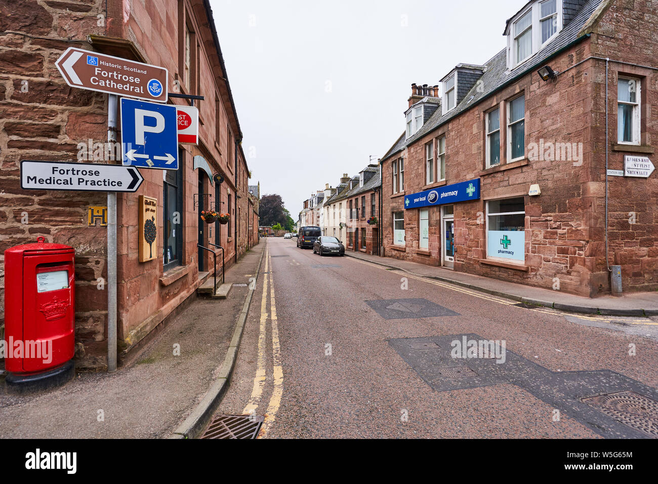 The main street in Fortrose, Scotland Stock Photo - Alamy