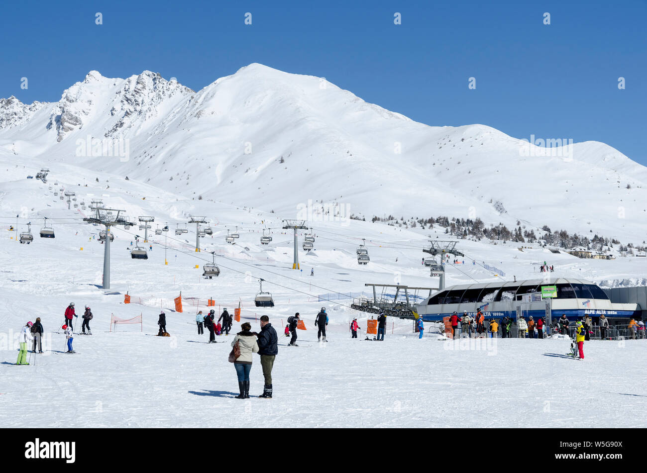 Passo tonale italy hi-res stock photography and images - Alamy